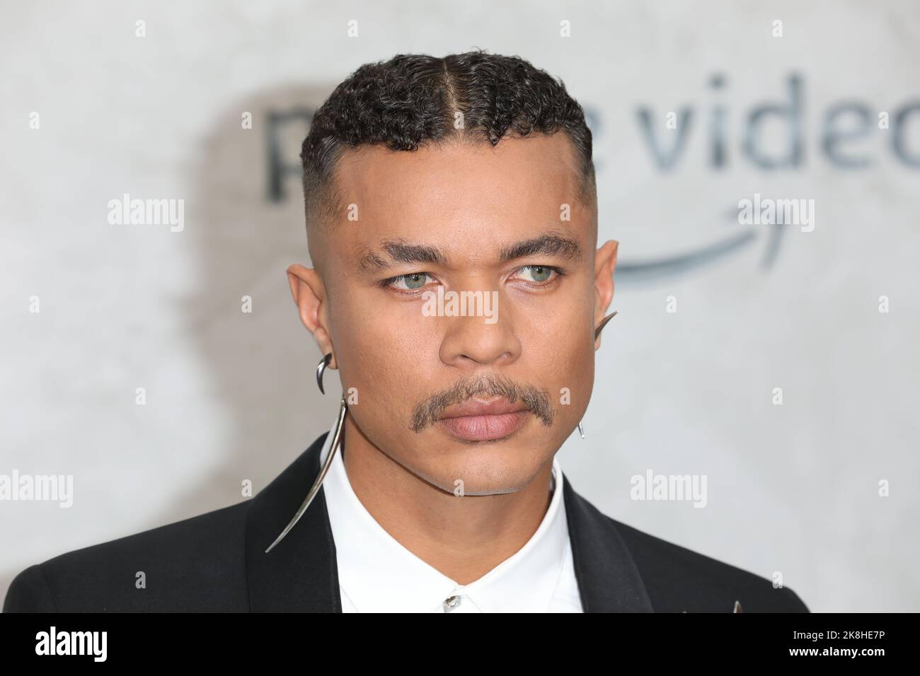 Ismael Cruz Cordoba attends the World premiere of "The Lord Of The ...