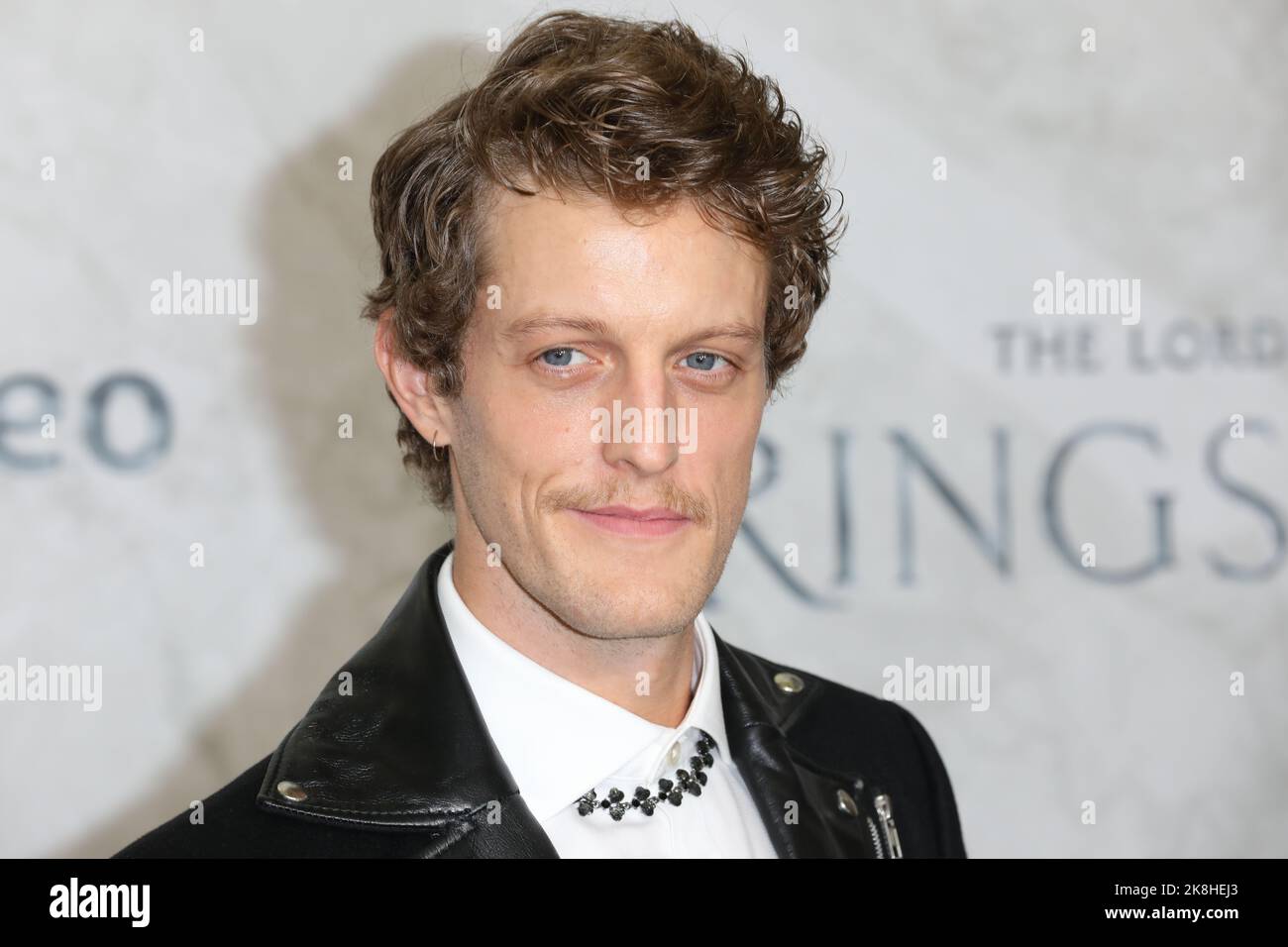 Robert Strange attends the World premiere of "The Lord Of The Rings ...