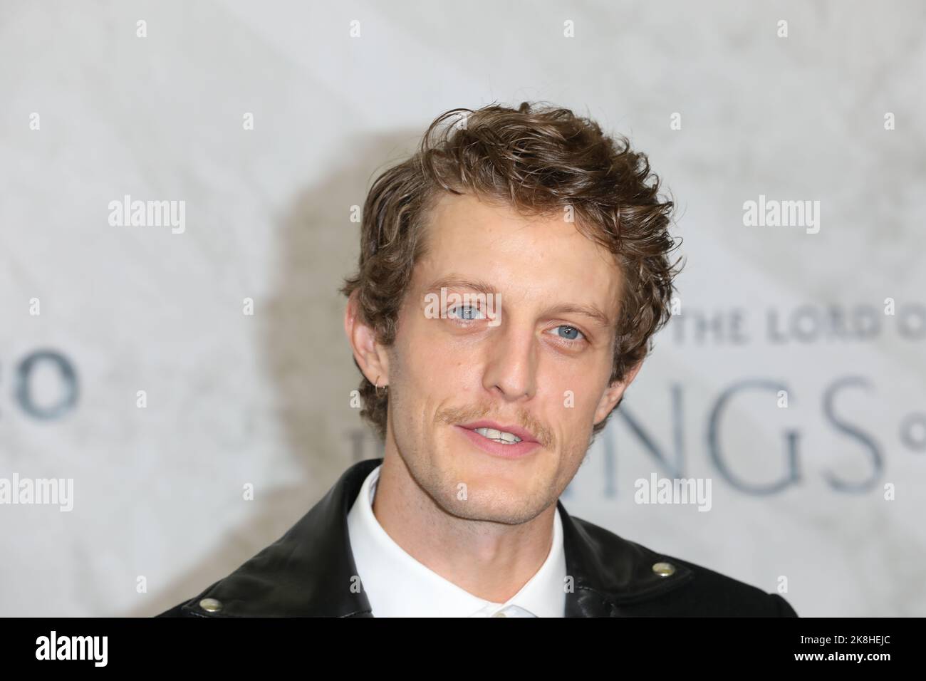 Robert Strange attends the World premiere of "The Lord Of The Rings ...