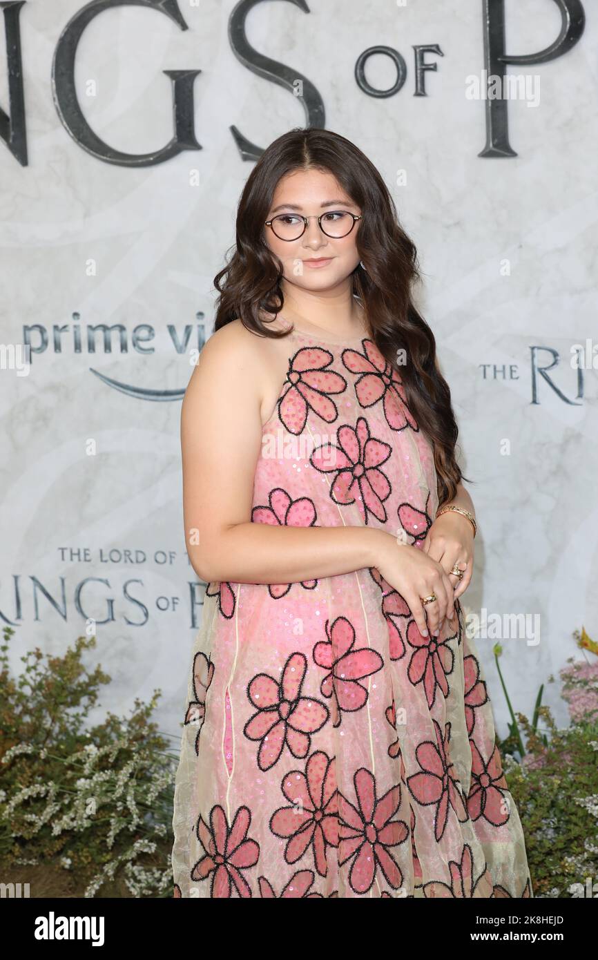 Megan Richards attends the World premiere of "The Lord Of The Rings ...