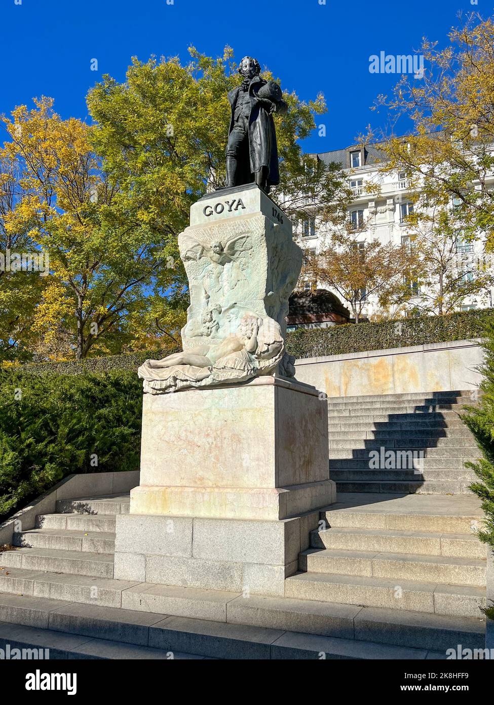 Statue to famous painter Goya (1746) outside the entrance to the Prado ...