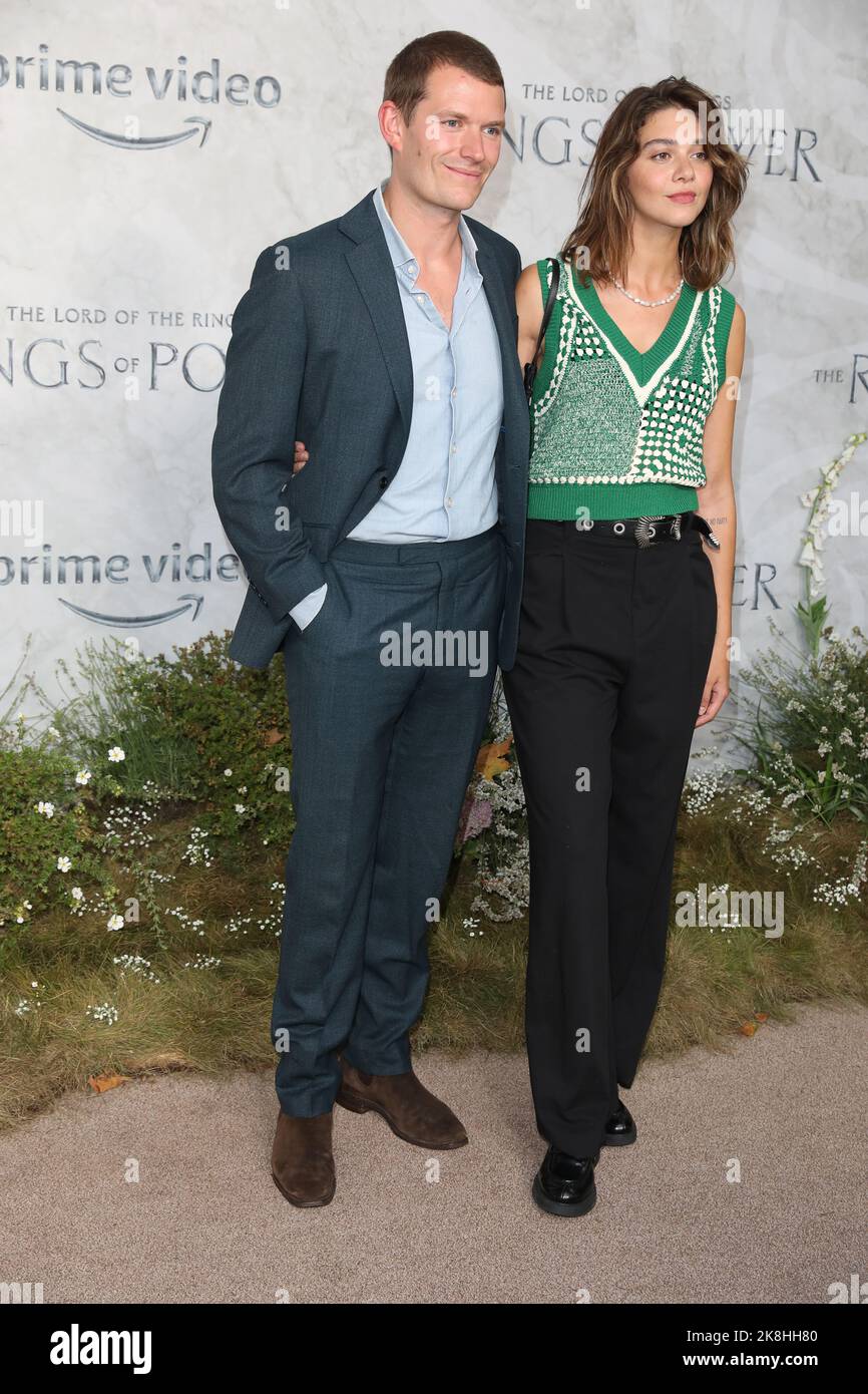 Emma Appleton attends the World premiere of "The Lord Of The Rings: The ...