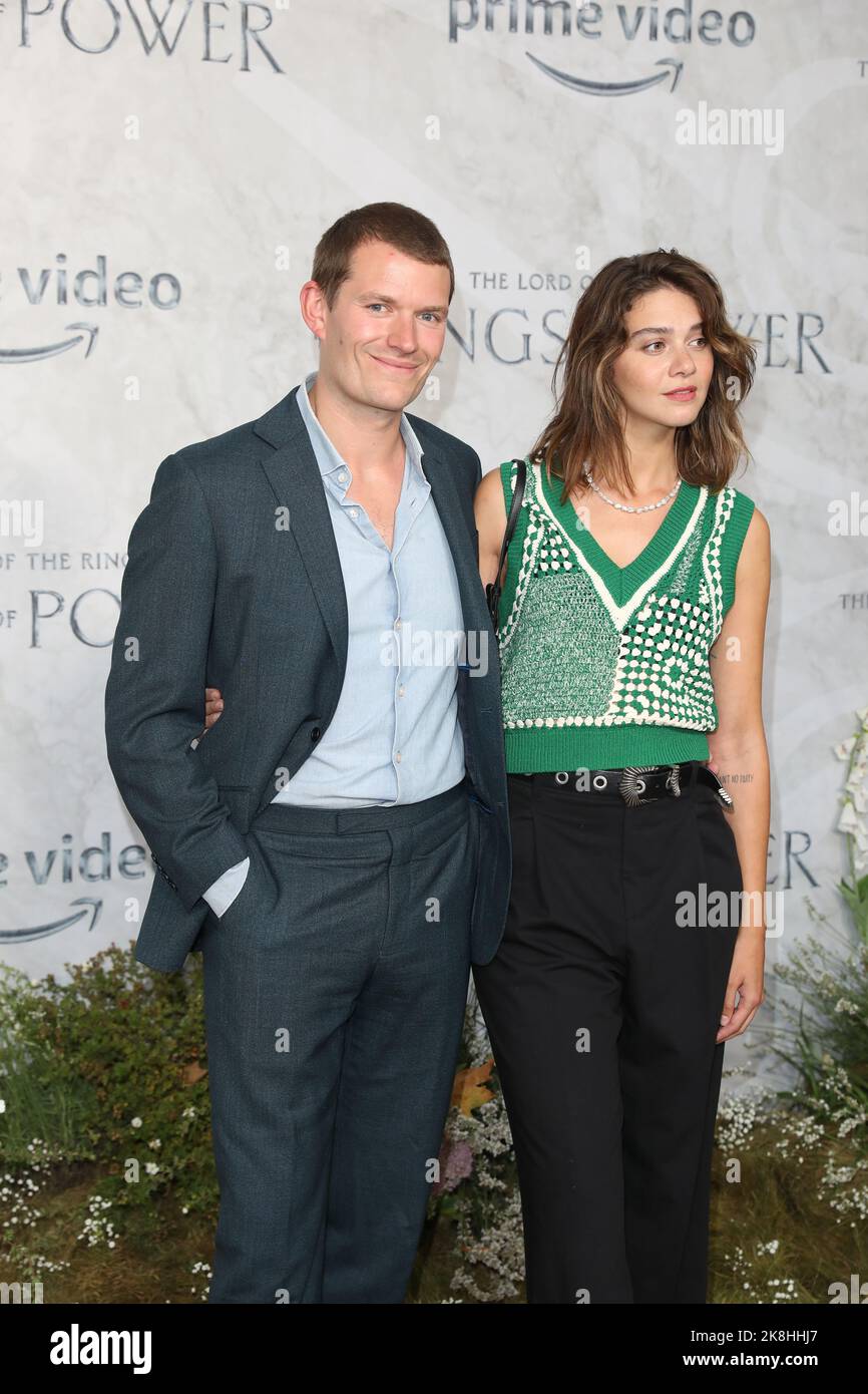 Emma Appleton attends the World premiere of "The Lord Of The Rings: The ...