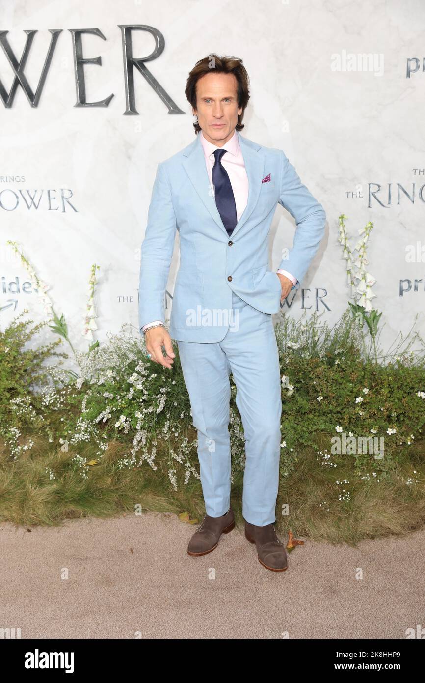 Simon Merrells attends the World premiere of "The Lord Of The Rings ...