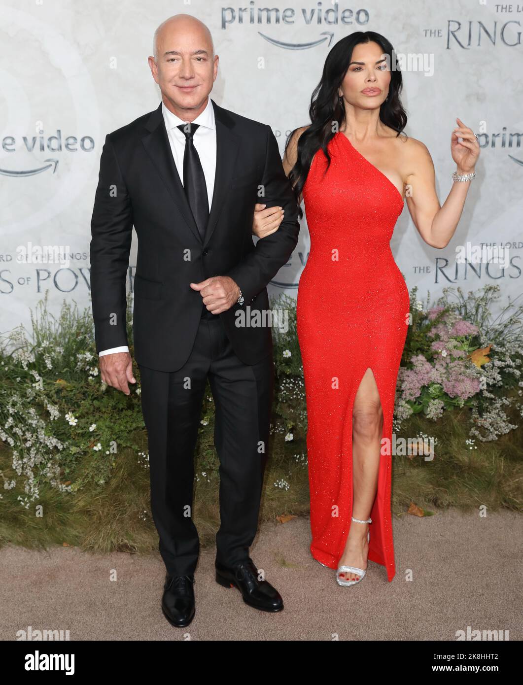 Jeff Bezos and Lauren Sanchez attend the World premiere of "The Lord Of ...