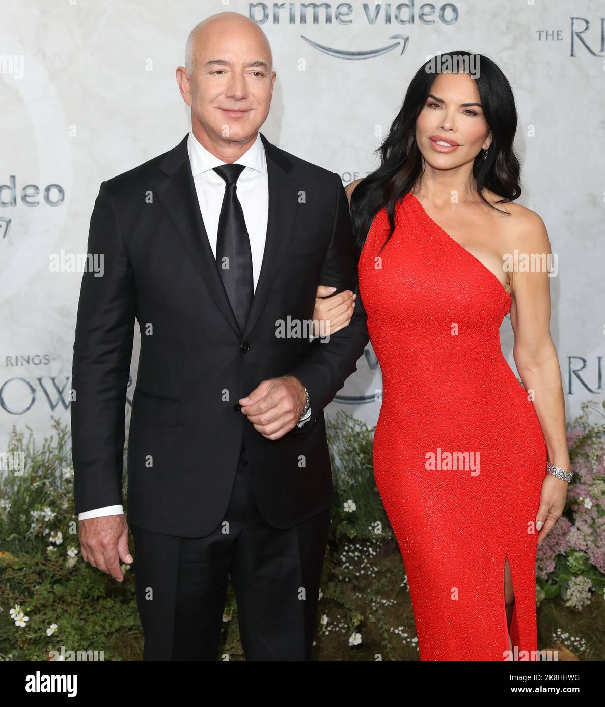 Jeff Bezos and Lauren Sanchez attend the World premiere of "The Lord Of ...