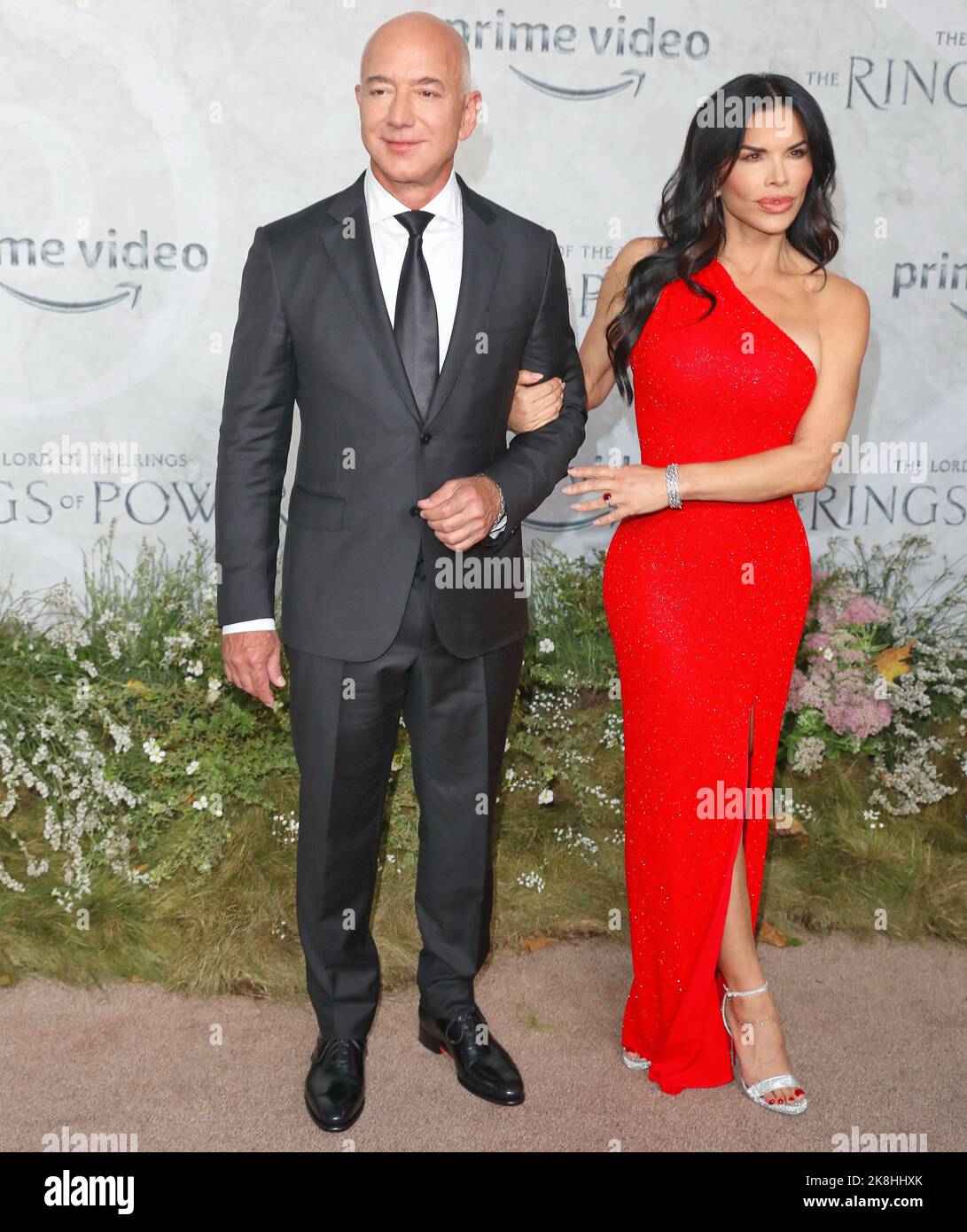Jeff Bezos and Lauren Sanchez attend the World premiere of "The Lord Of ...