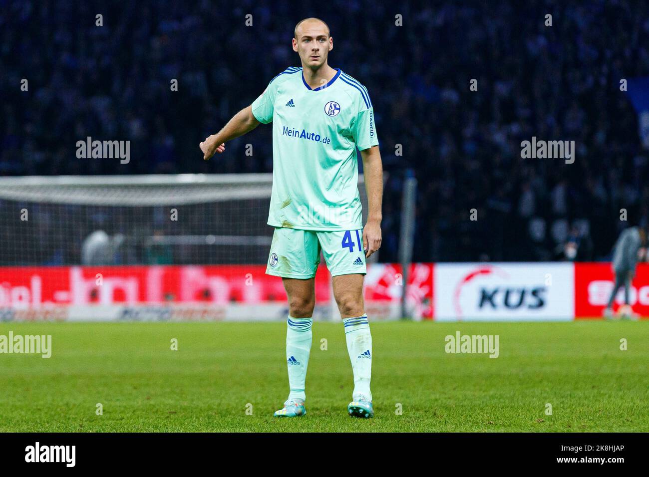 Henning matriciani fc schalke 04 hi-res stock photography and images ...