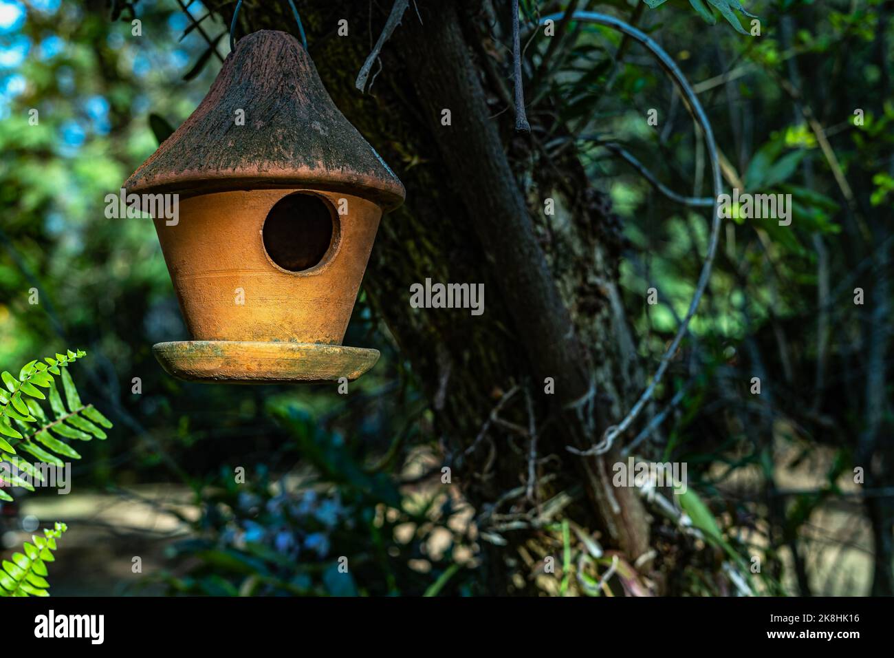Clay bird houses hi-res stock photography and images - Alamy
