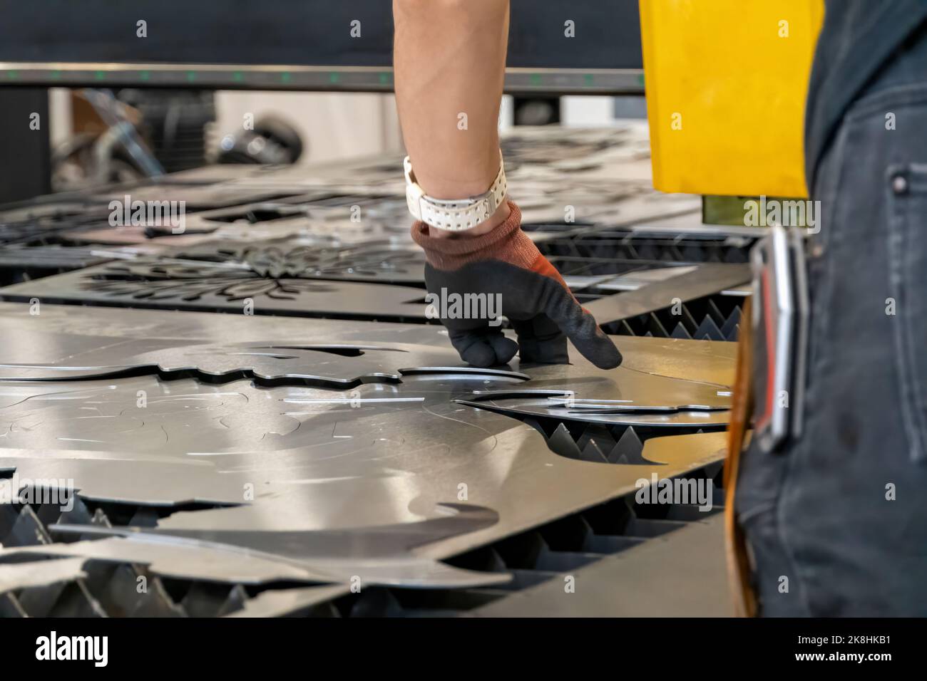 Sheet process hi-res stock photography and images - Alamy
