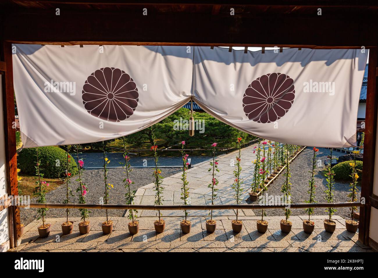 Sunny exterior view of the Daikaku-ji at Kyoto Stock Photo - Alamy