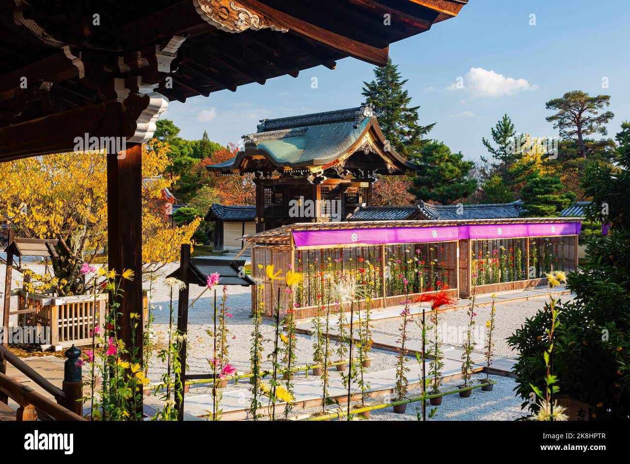 Sunny exterior view of the Daikaku-ji at Kyoto Stock Photo - Alamy