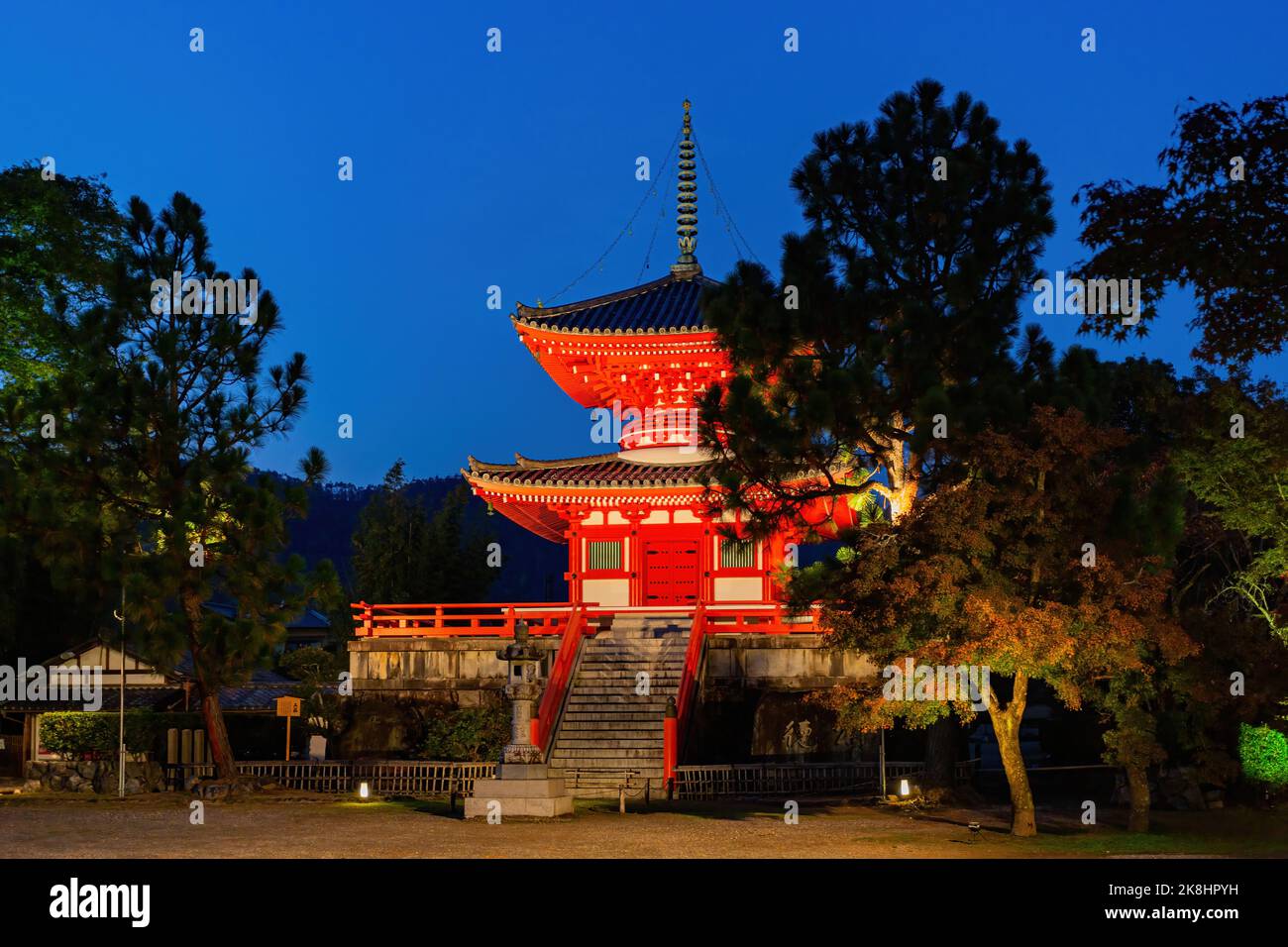Daikaku temple hi-res stock photography and images - Alamy