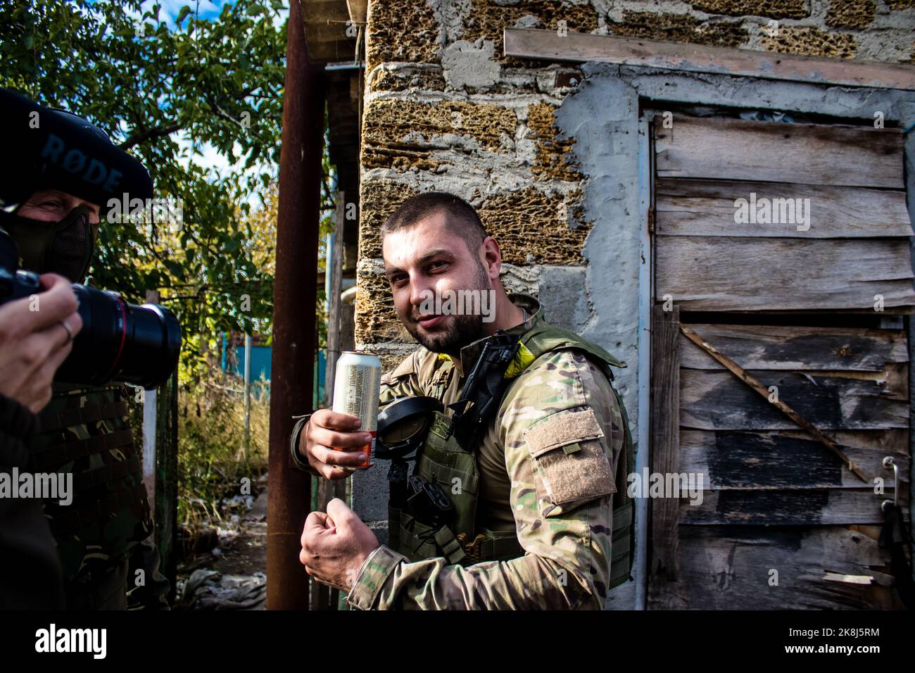 Soldiers have a resting time and enjoy before the attack, Ukrainian ...