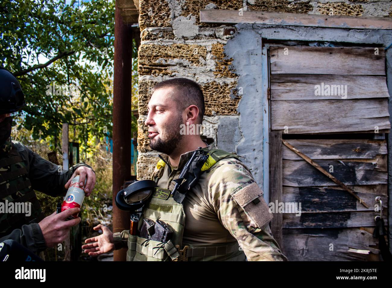 Soldiers have a resting time and enjoy before the attack, Ukrainian ...