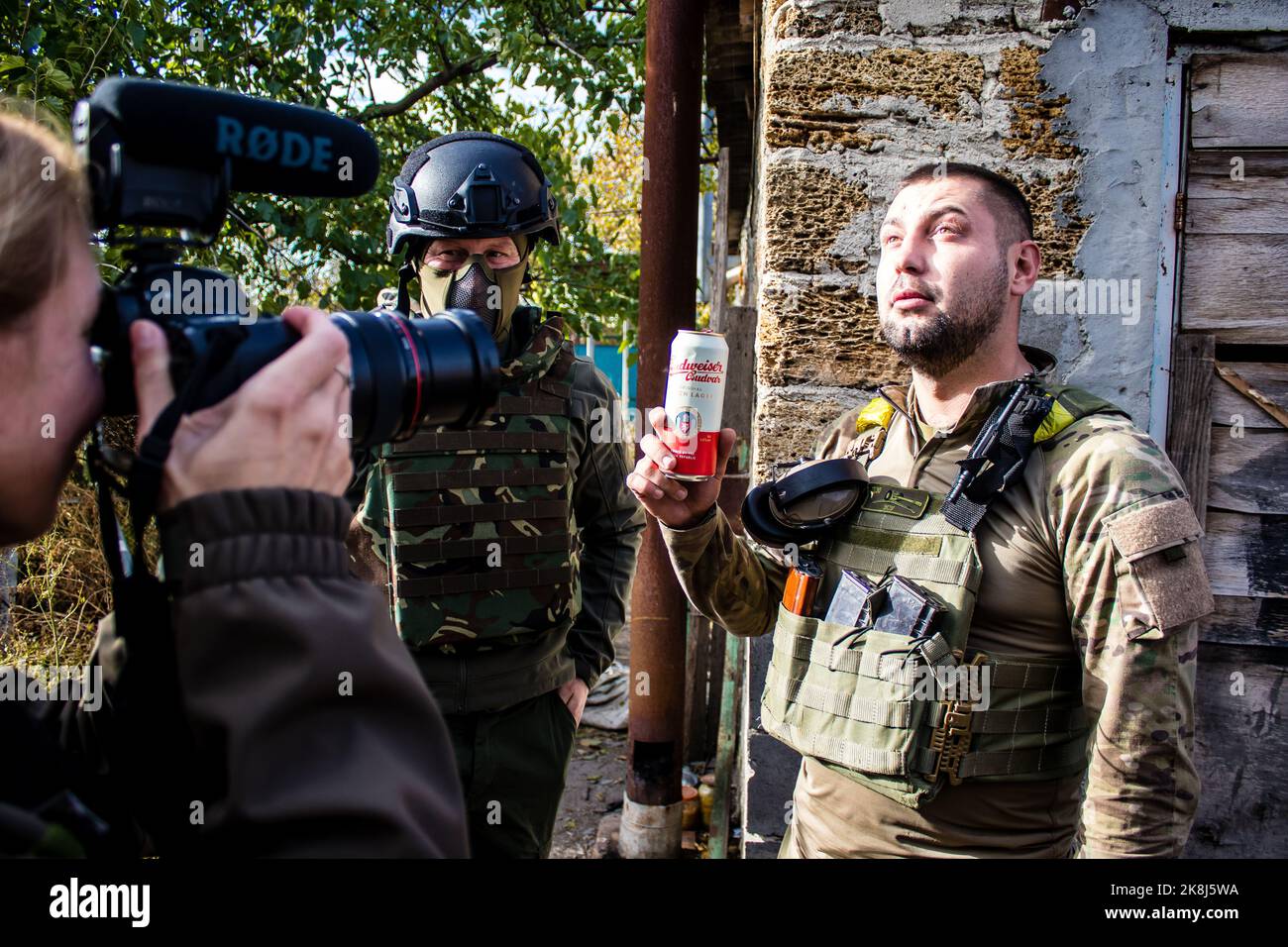 Soldiers have a resting time and enjoy before the attack, Ukrainian ...