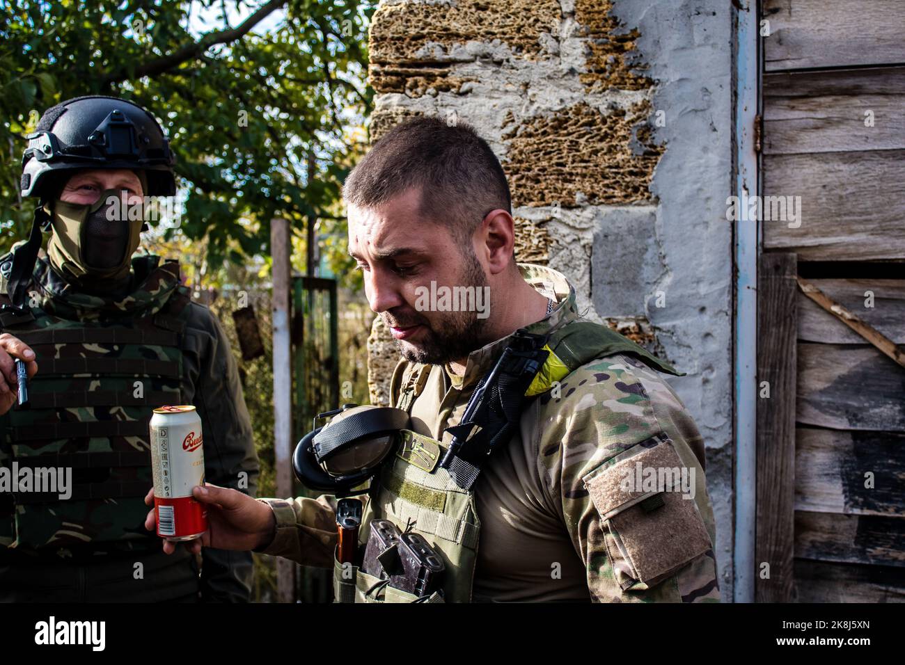 Soldiers have a resting time and enjoy before the attack, Ukrainian ...