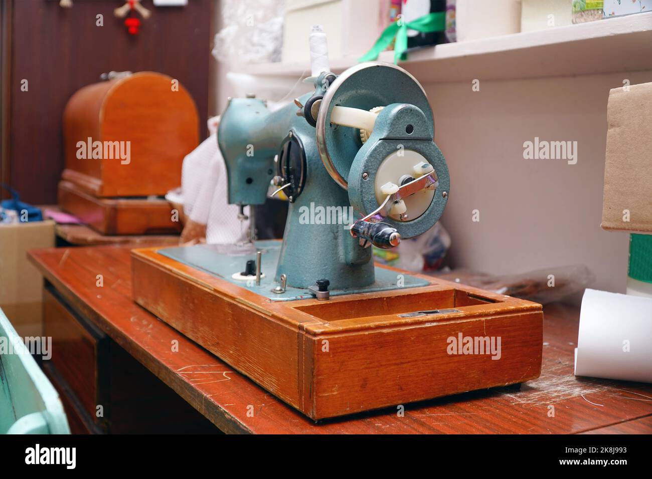 Rotary sewing machine hi-res stock photography and images - Alamy