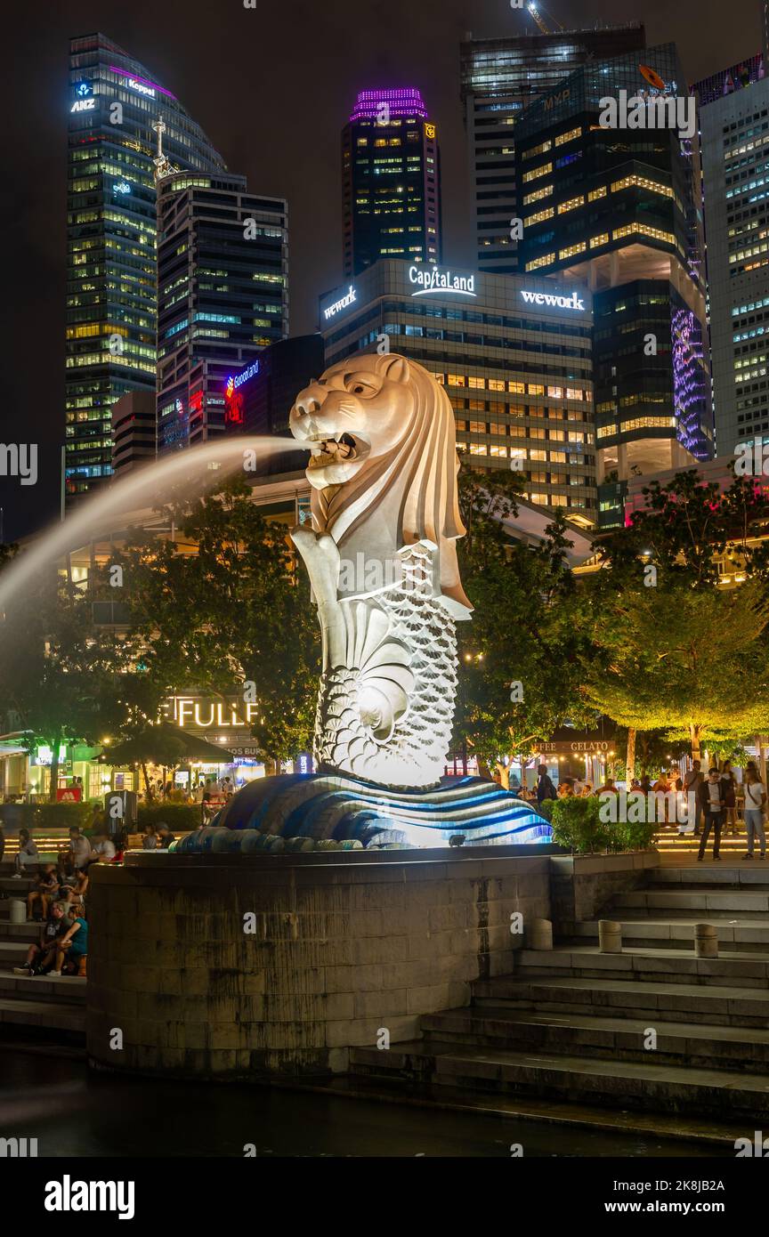 The Singapore Merlion taken at night with the Central Business District ...