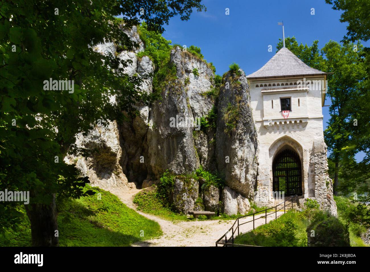 Entrance to the medieval castle ruins hi-res stock photography and ...