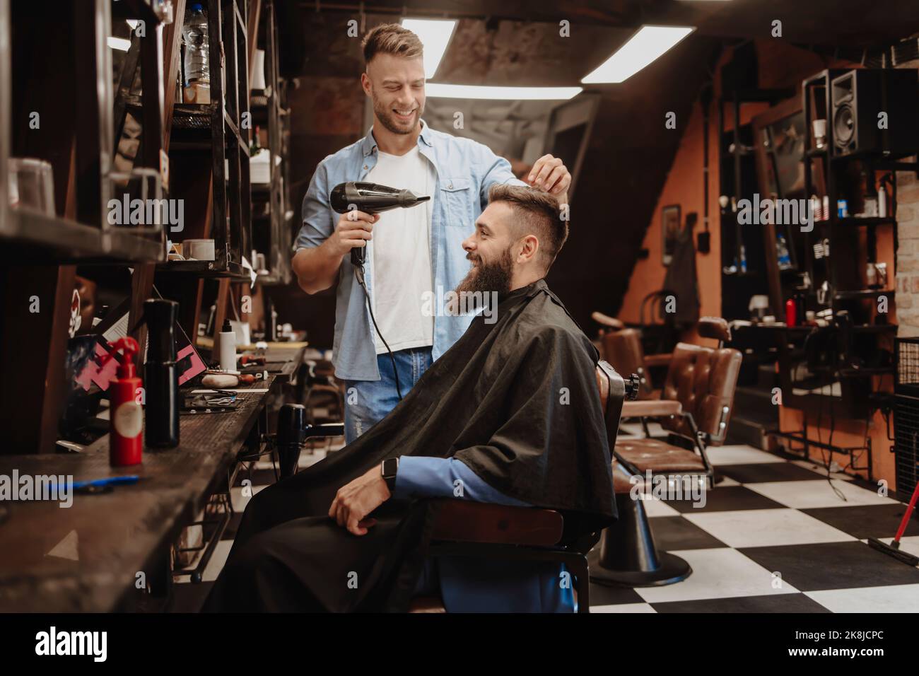 Modern mens haircut hi-res stock photography and images - Alamy