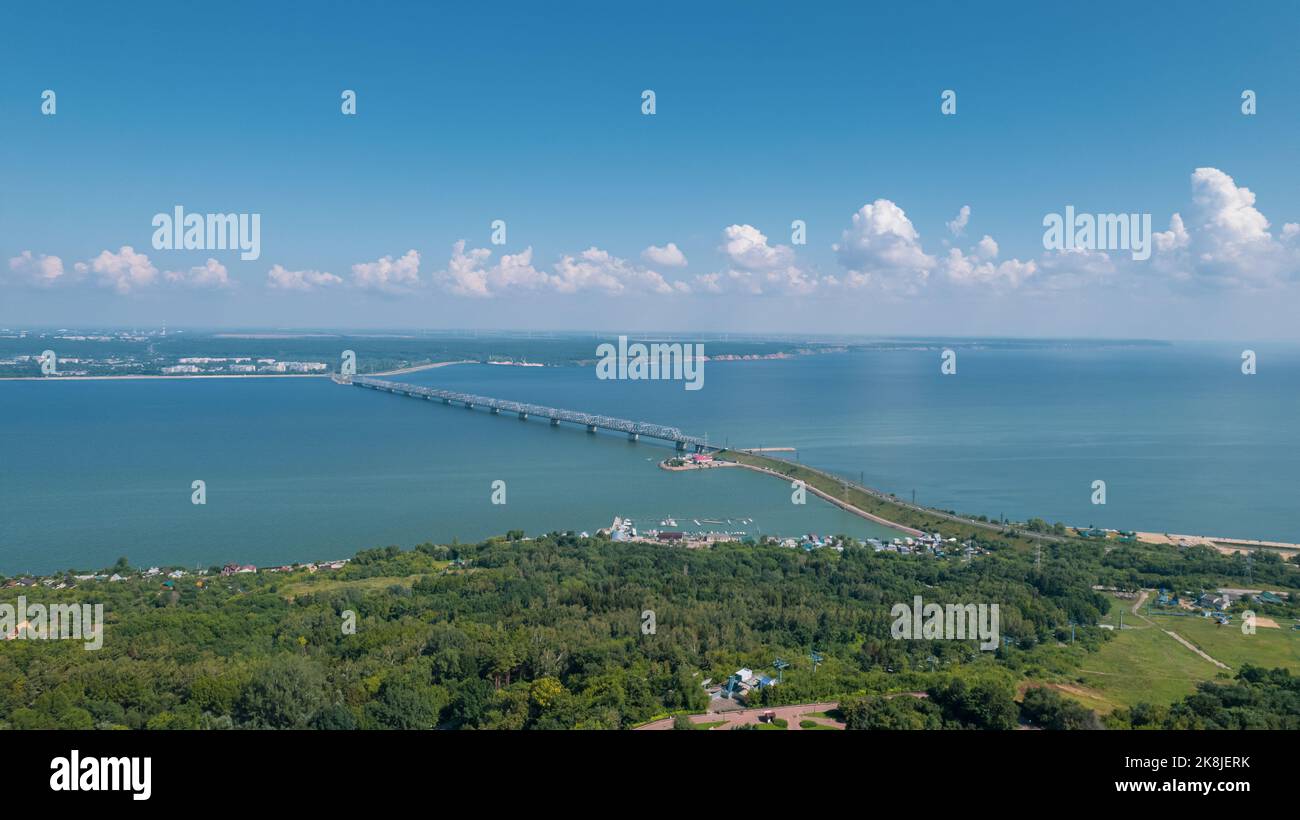 The Imperial Bridge is a combined automobile and railway bridge across ...