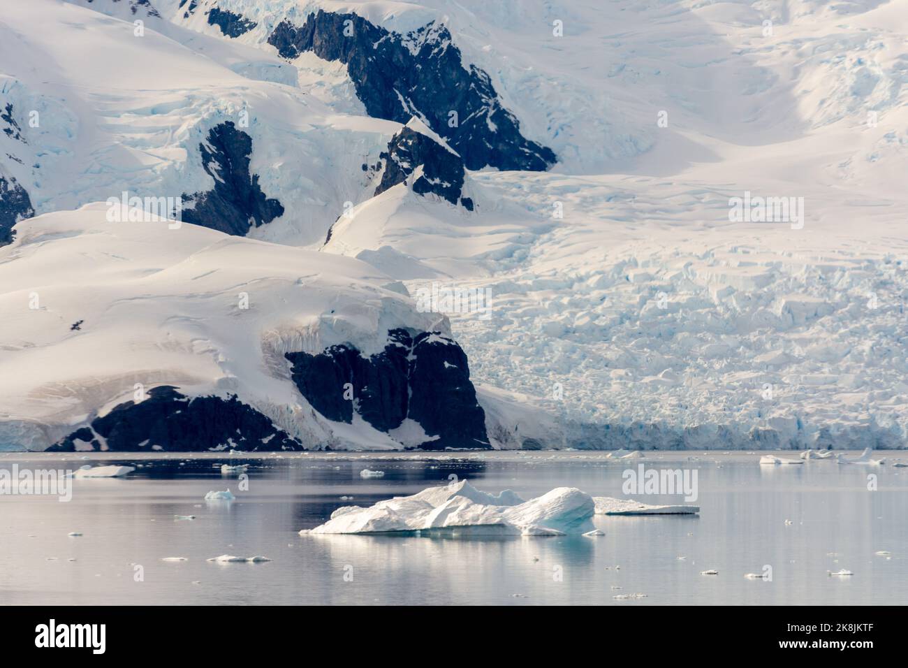 paradise harbour (bay) with danco coast behind. antarctic peninsula ...