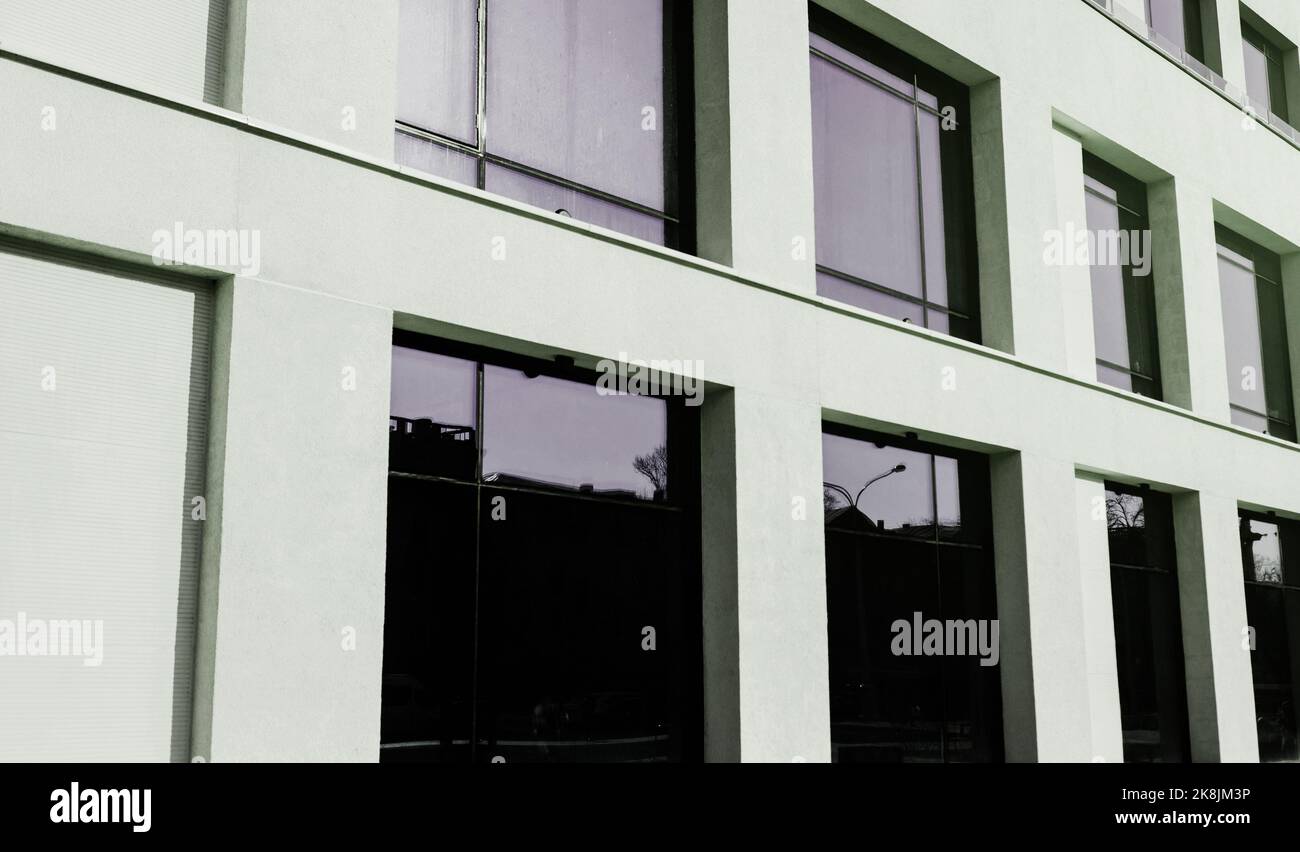 Modern banking facility hi-res stock photography and images - Alamy