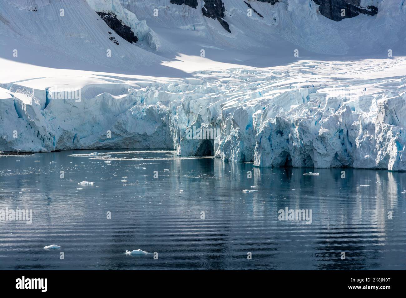 glacier in skontorp cove. paradise harbour (bay). danco coast ...