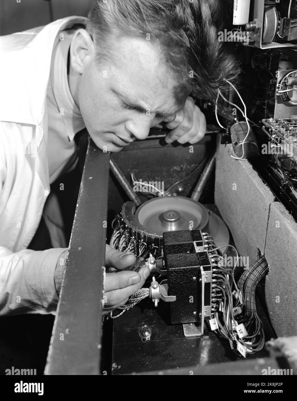 Oslo 1954 Nusse - Norway's first "computer"? Nusse is an electronic ...