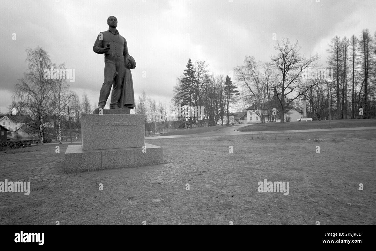 Eidsvoll 19640516 Statue by Henrik Wergeland. The statue was made by ...