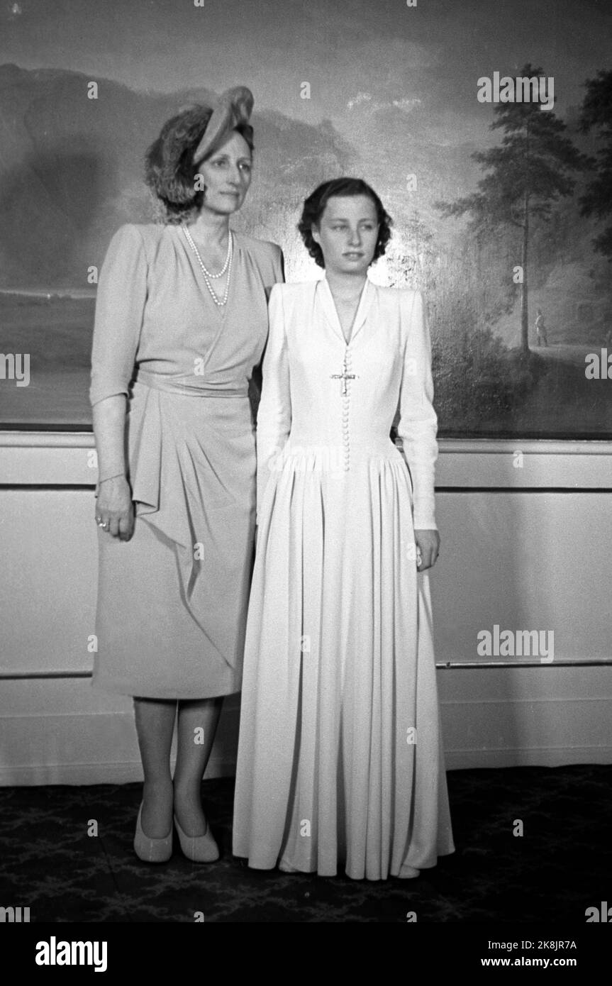 Oslo 19470511. Princess Ragnhild photographed at the castle in ...