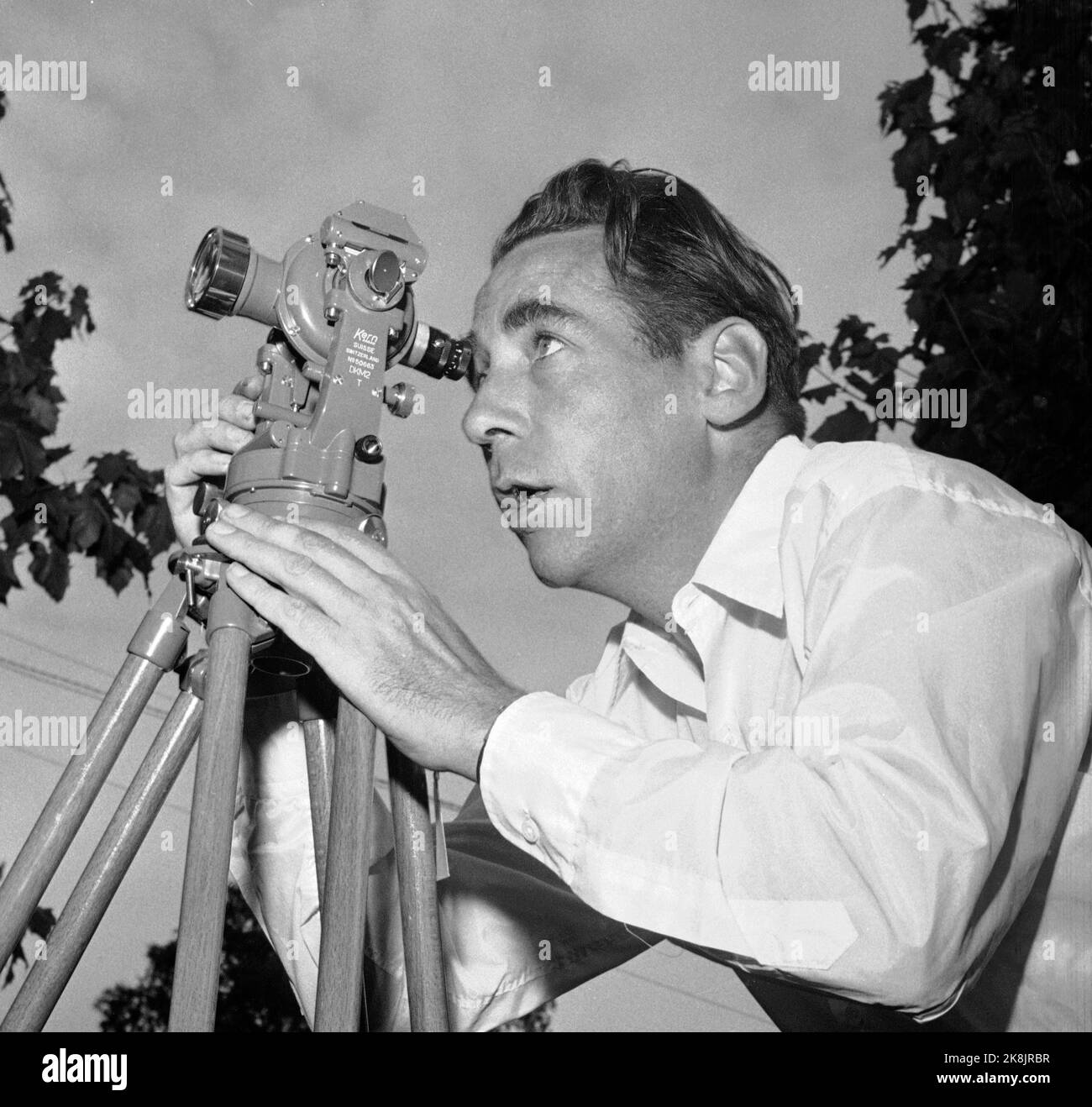 After the war imported matamatic instruments here with binoculars photo ... After the war imported matamatic instruments here with binoculars photo ...