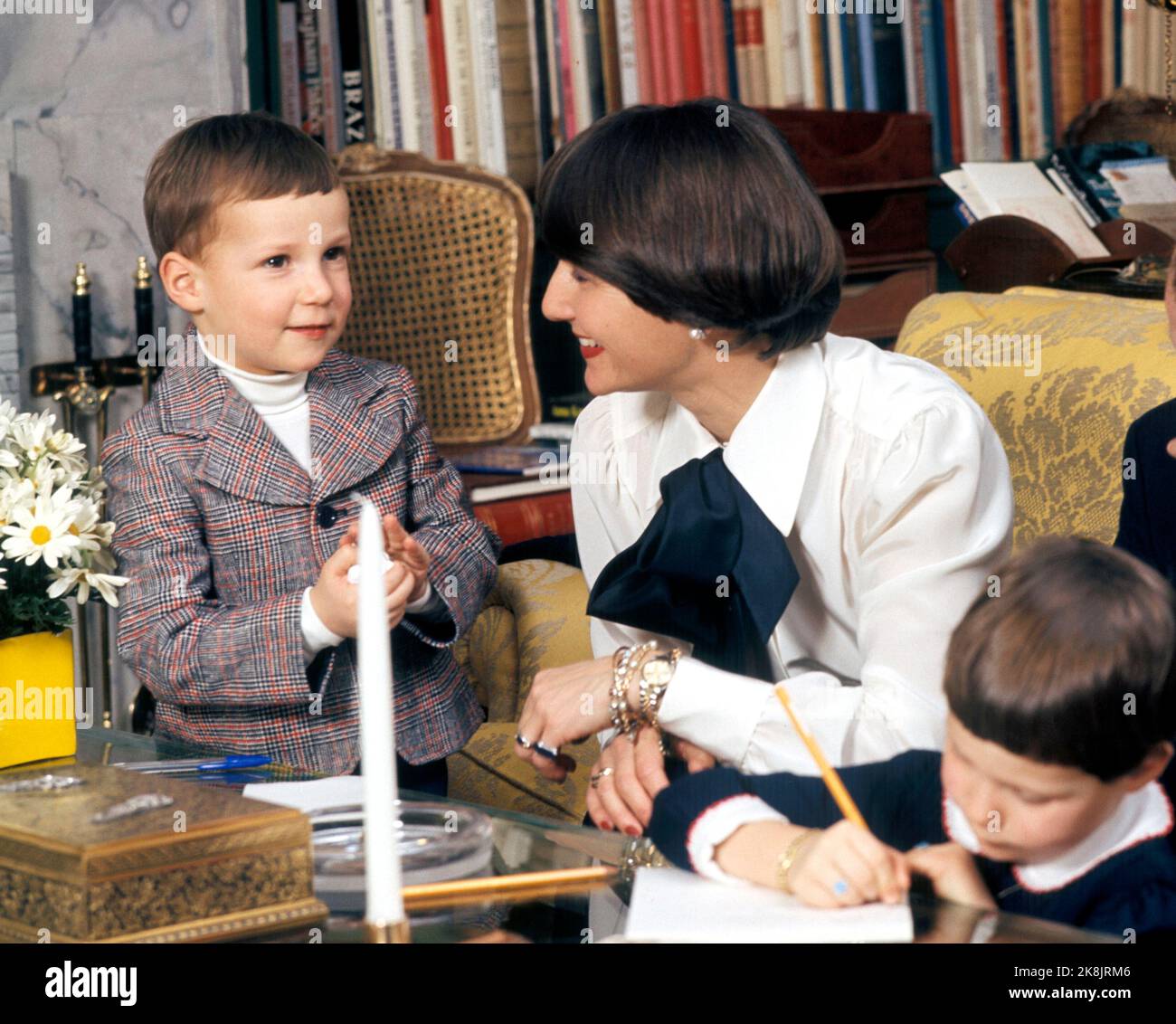 Asker 1977-02: The Norwegian Crown Prince family at Skaugum. The ...