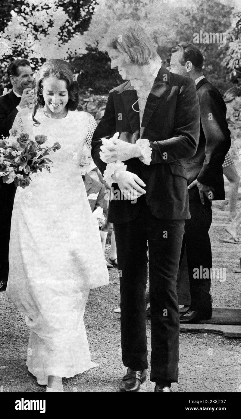 Inger lise rypdal wearing white hi-res stock photography and images - Alamy