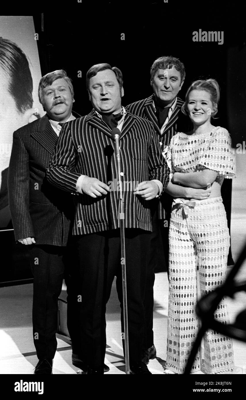 Rolv wesenlund back from v hi-res stock photography and images - Alamy