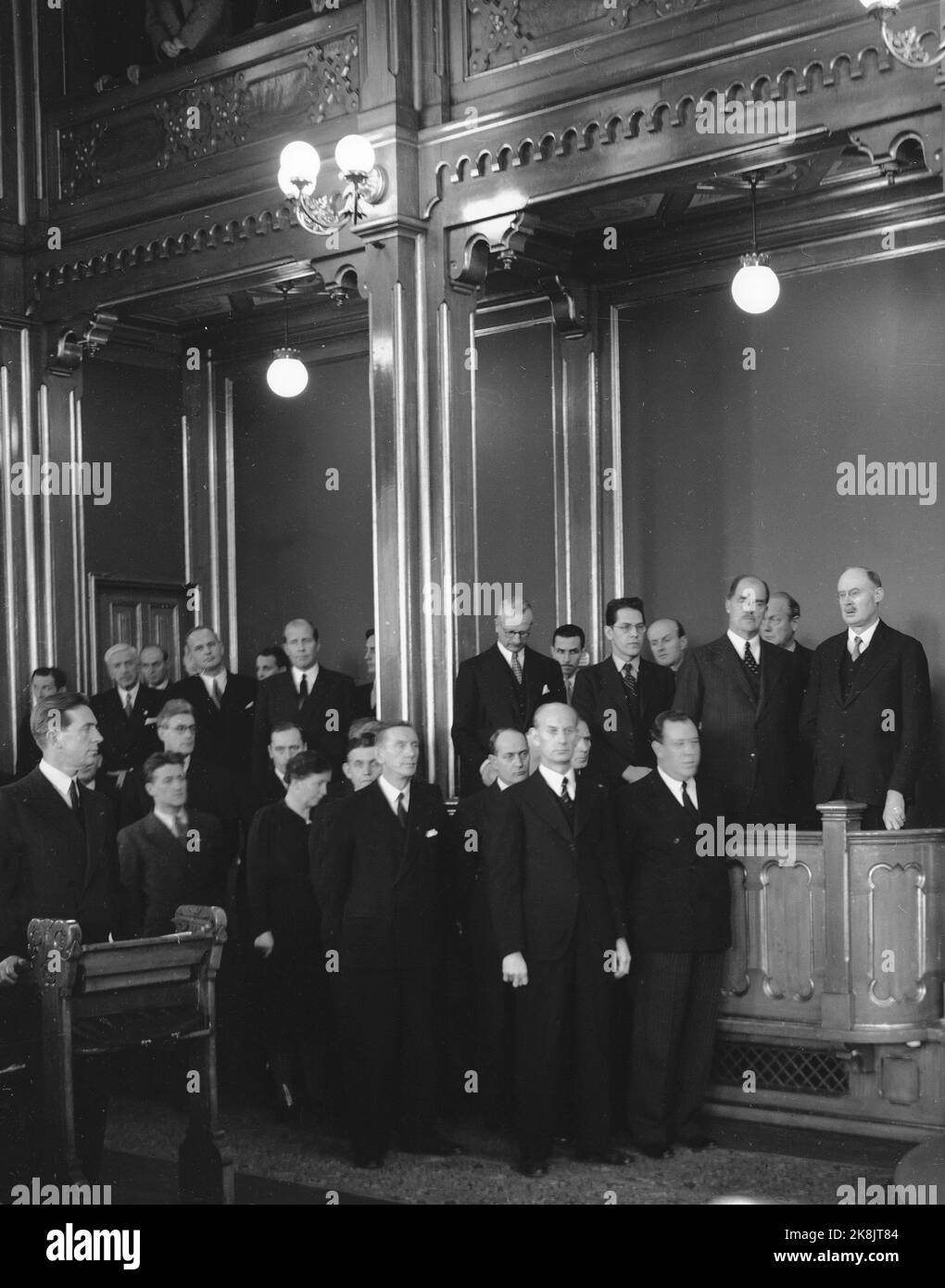 R j ntb the parliament hall politicians opening ceremonies hi-res stock ...