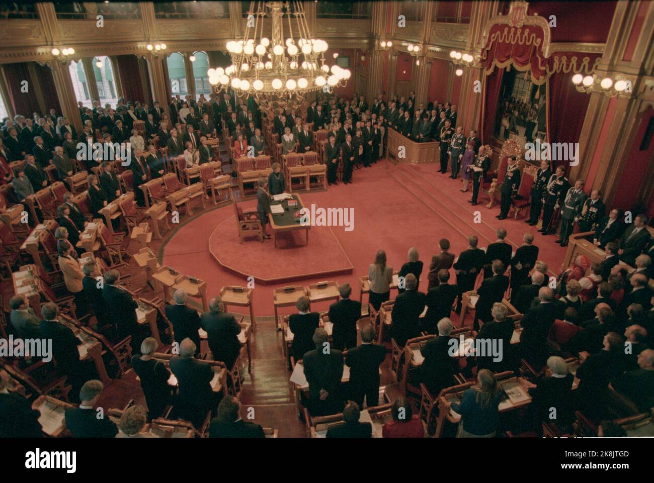 Oslo 19941003: The Storting's opening. King Harald opens it 139. Storting. Also present Queen ...