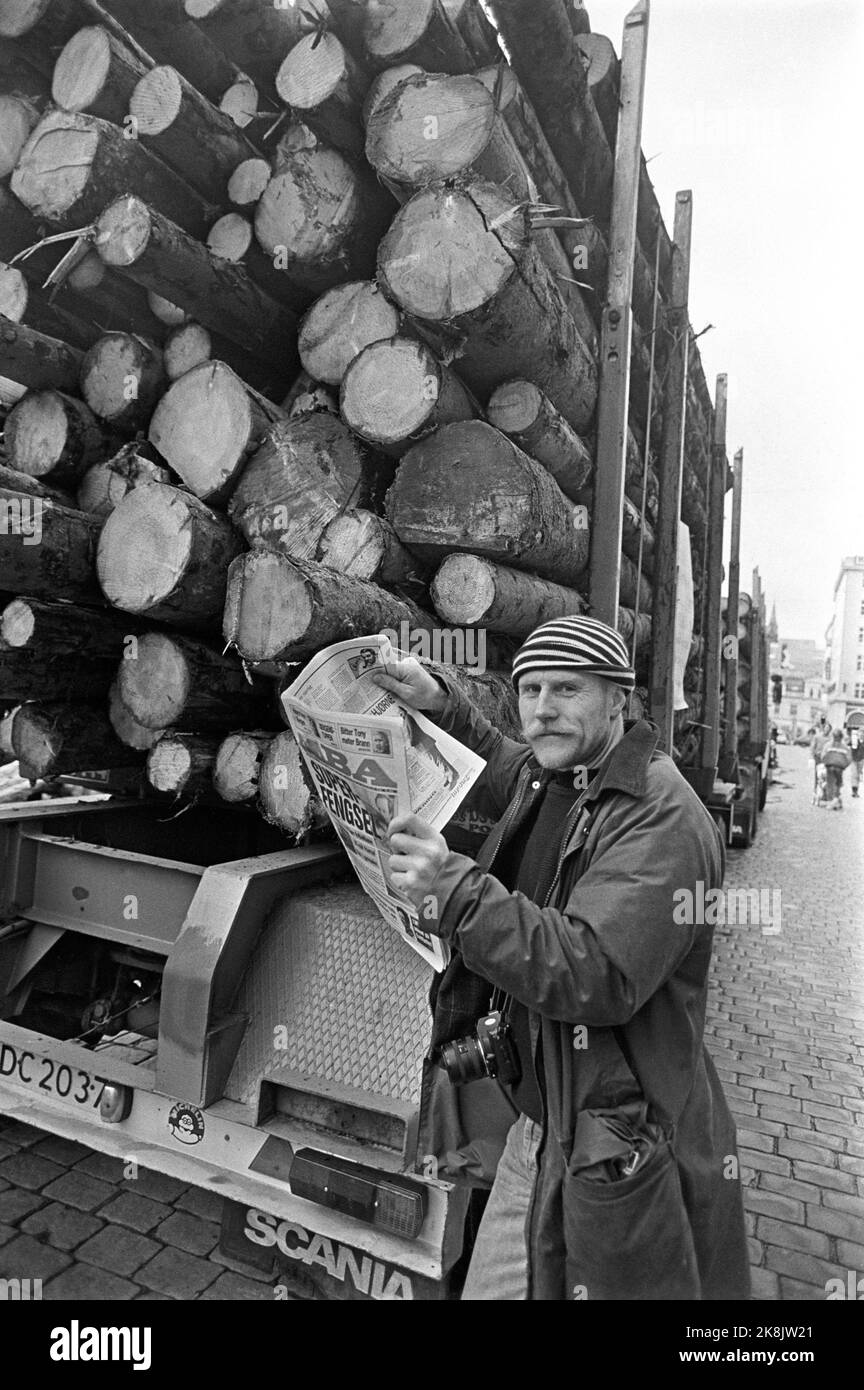 Spbekeil lumber newspaper hi-res stock photography and images - Alamy