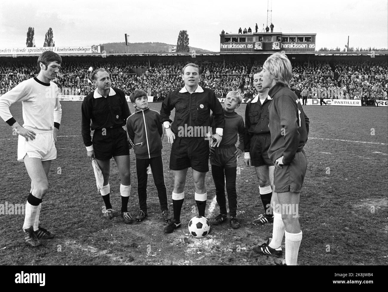 Jan dahl ntb ntb soccer judges hi-res stock photography and images - Alamy