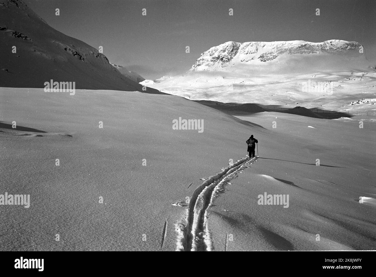 Track build Black and White Stock Photos & Images - Alamy