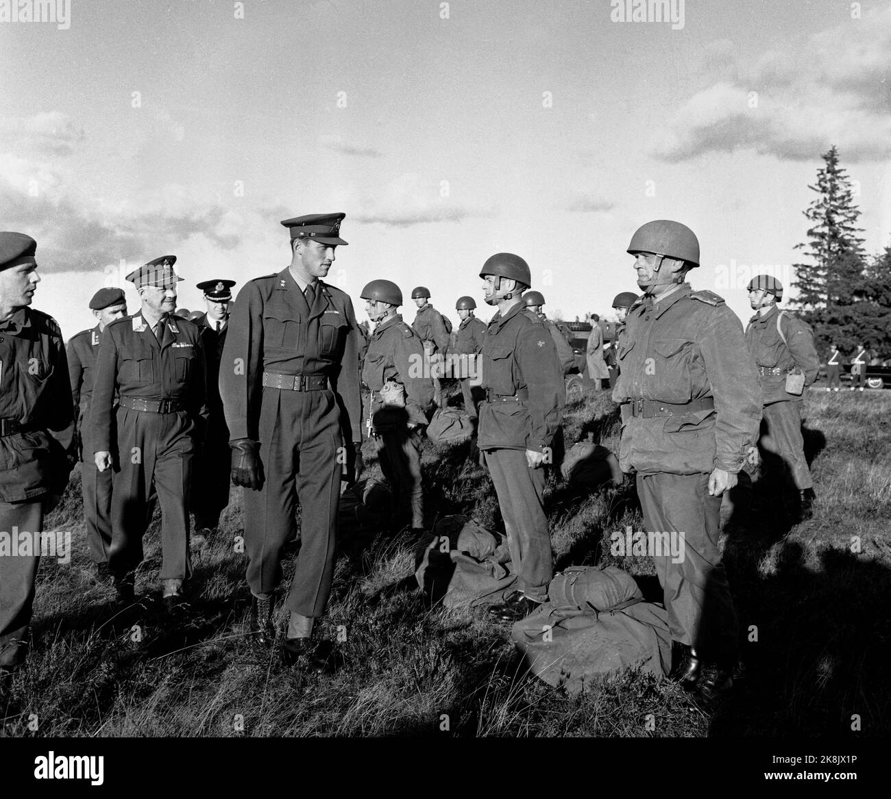 Trandum 19621019 Crown Prince Harald (in the middle) visits the camp ...