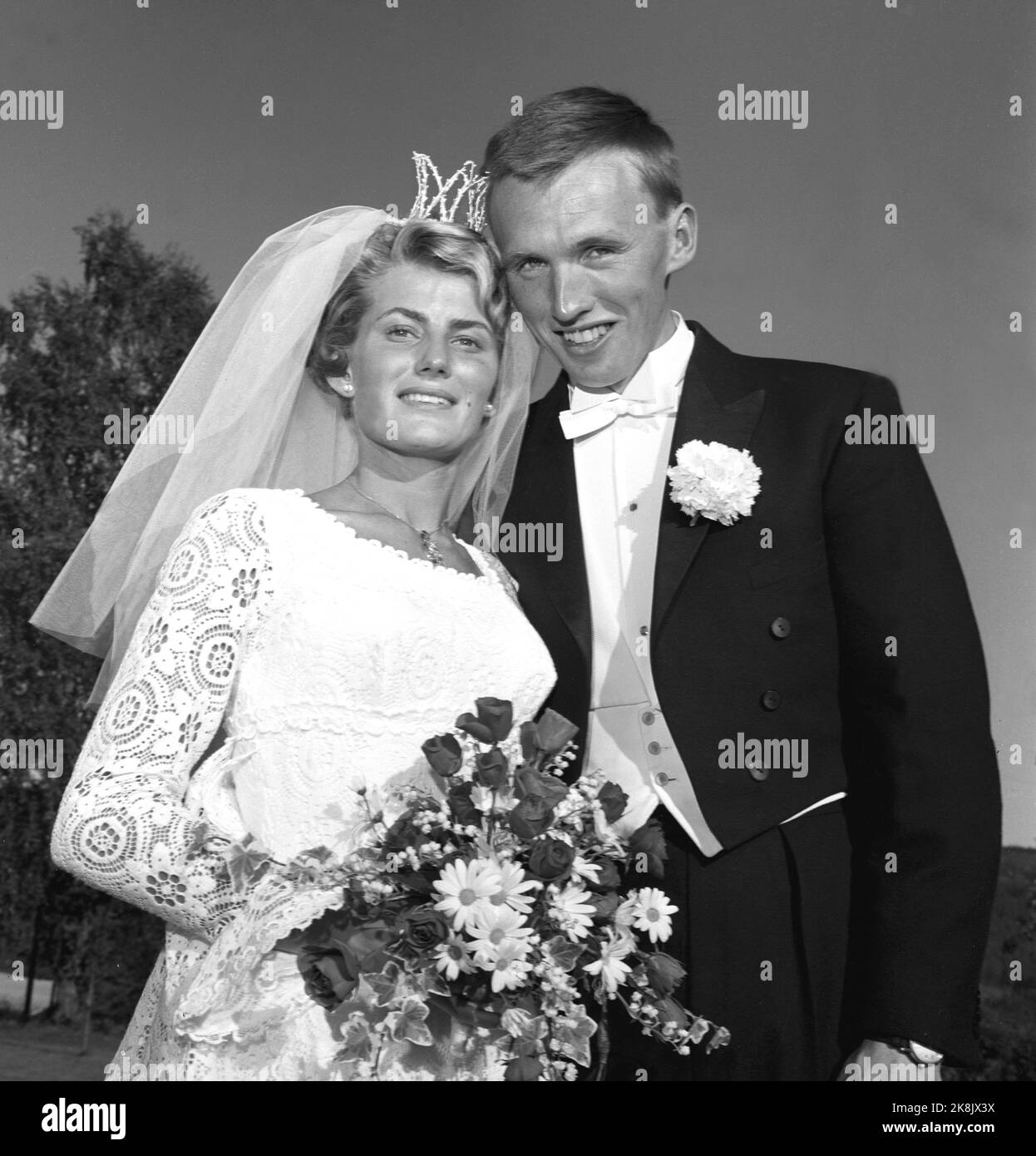 Hakadal 19660903. Skier Odd Martinsen and Hanne Henriksen marries in ...