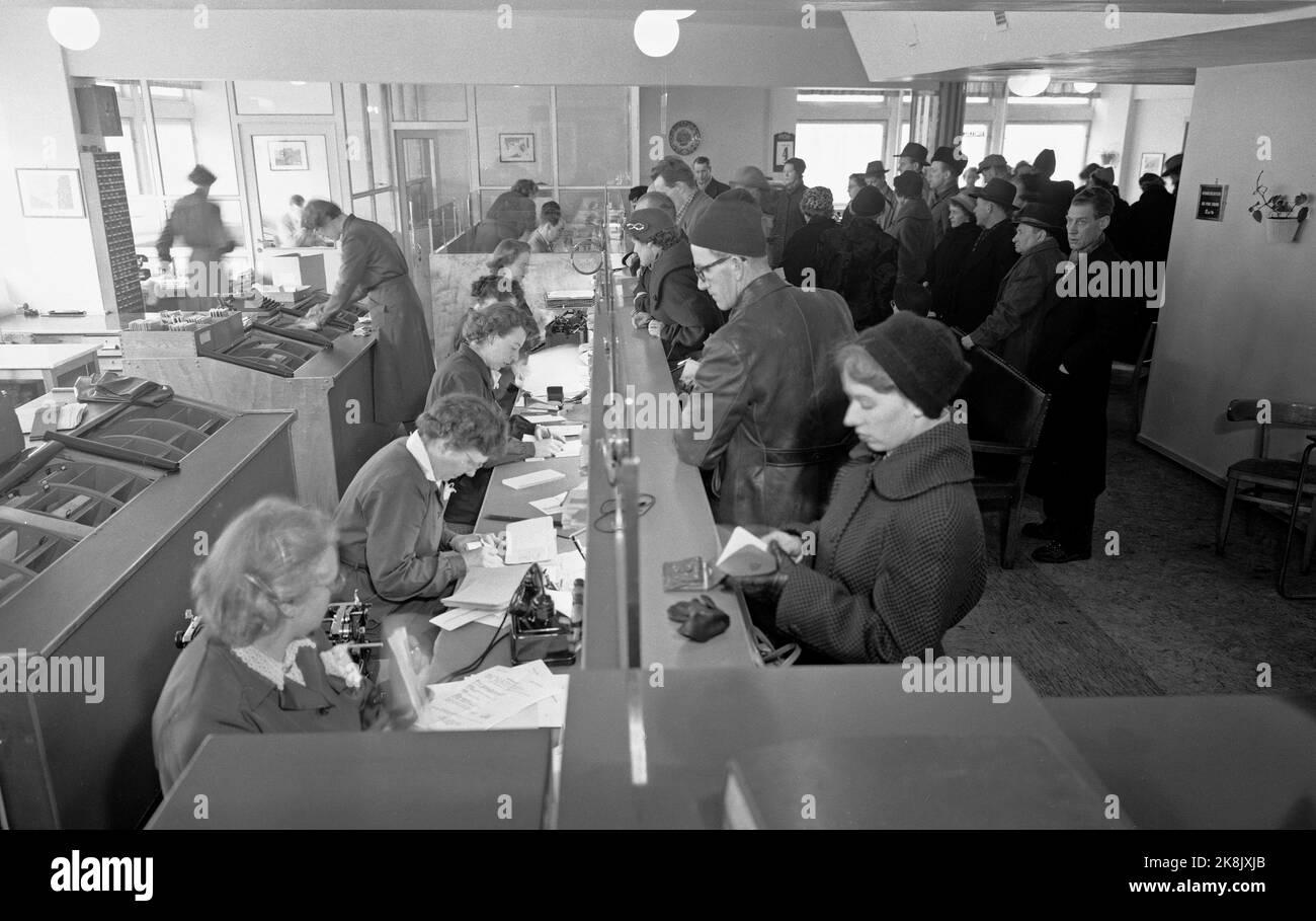 Oslo 19560201. There are 100 OBOS employees, who manage and build on ...
