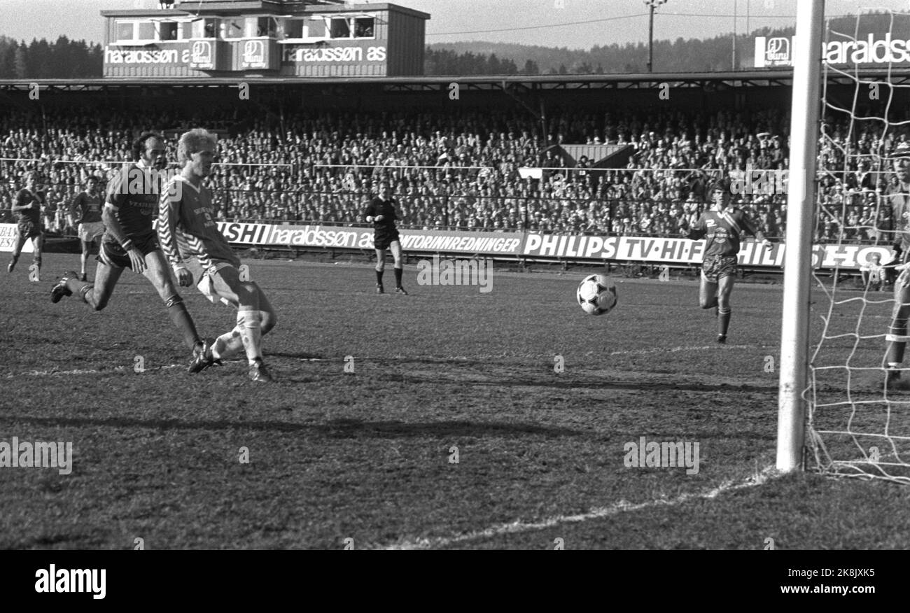 Oslo 19821024 Football, cup final Fire - Molde 3-2, Ullevaal Stadium ...