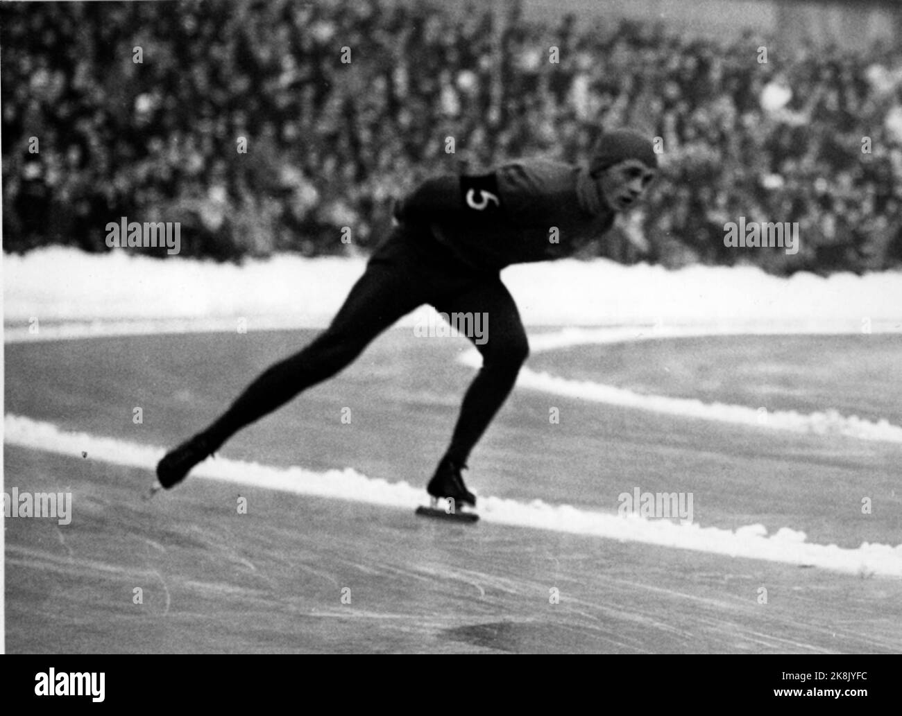 19520219 Oslo: Olympic Games, Winter Olympics, Skating, Fast Race ...