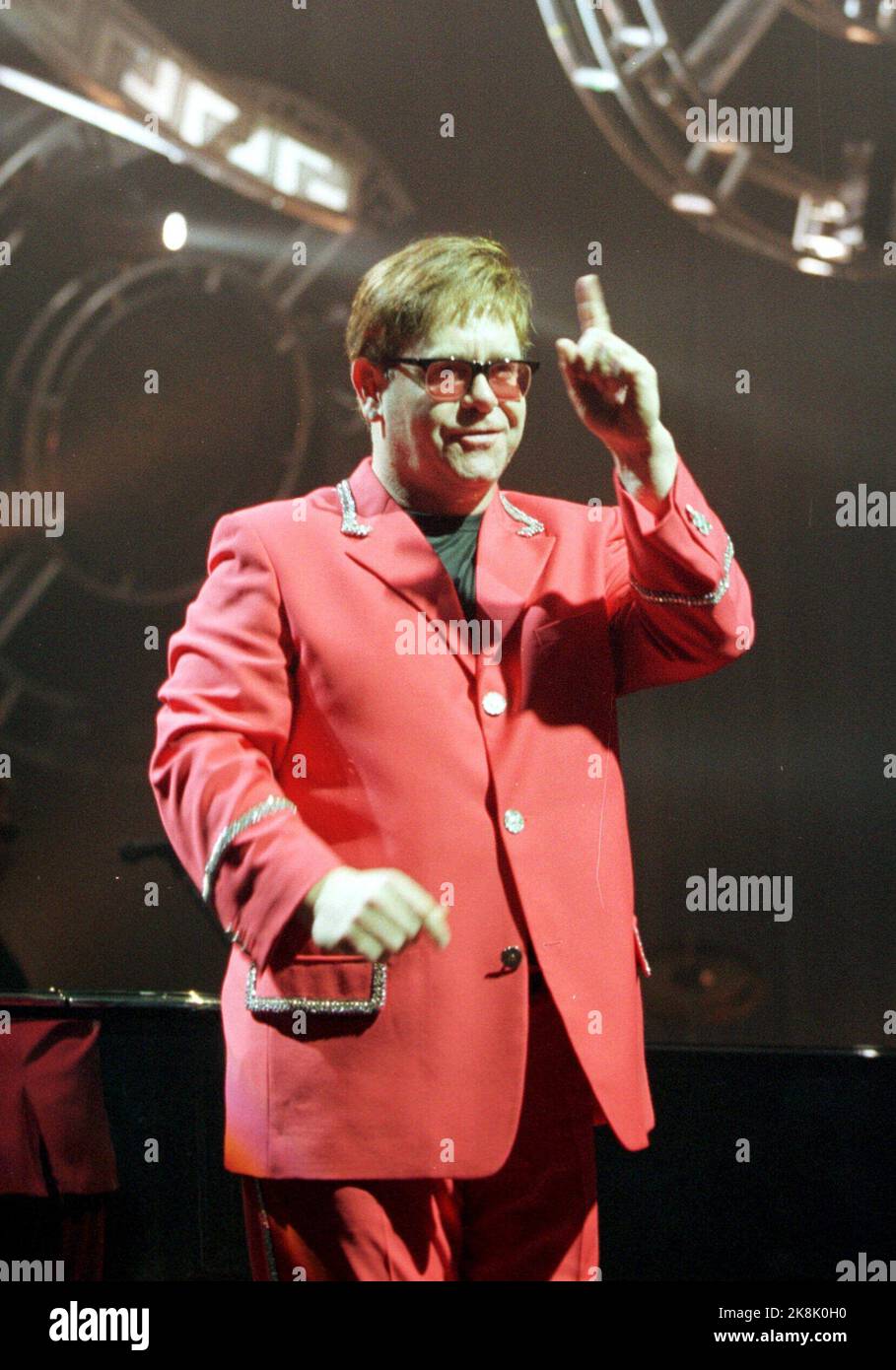 Oslo 19981130: English pop star Elton John during the concert in Oslo ...
