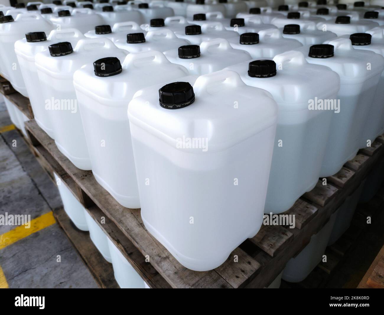 Jerry container hi-res stock photography and images - Alamy