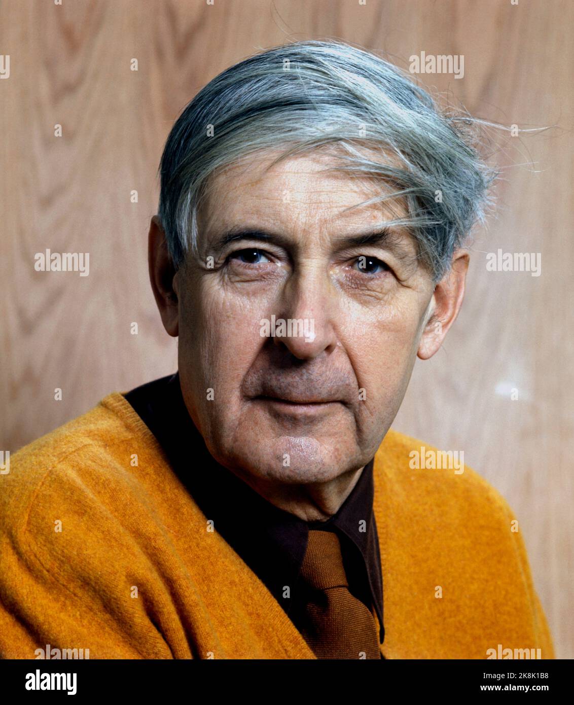 Oslo 197512 broadcasting manager hi-res stock photography and images ...