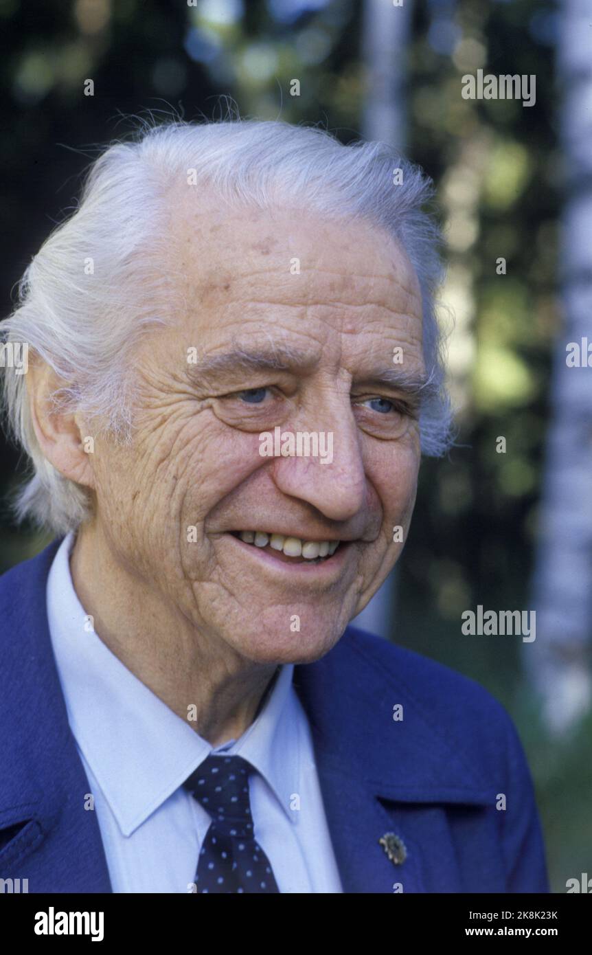 Cartoonist and show singer thorbjorn egner photo hi-res stock ...